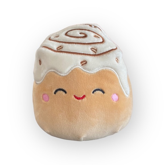 Squishmallows | Toys | Squishmallows Chanel The Cinnamon Roll 5 Plush Nwot Stuffed Animal Toy ...